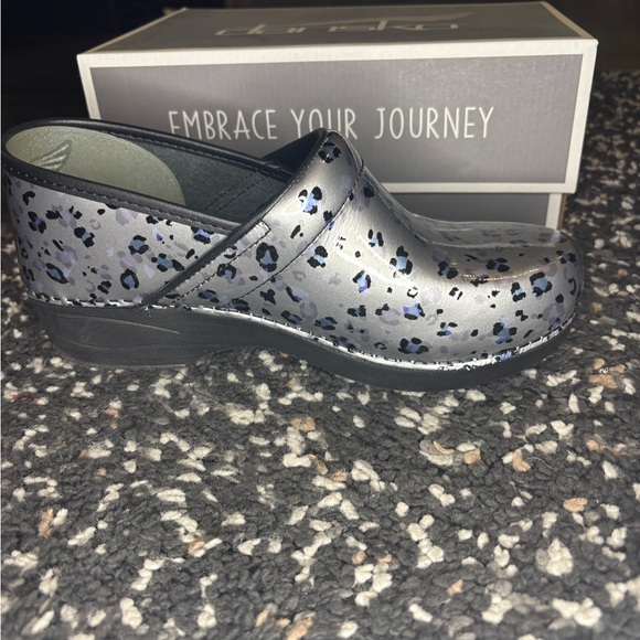 Dansko | Shoes | Womens Grey Leopard Print Clogs | Poshmark